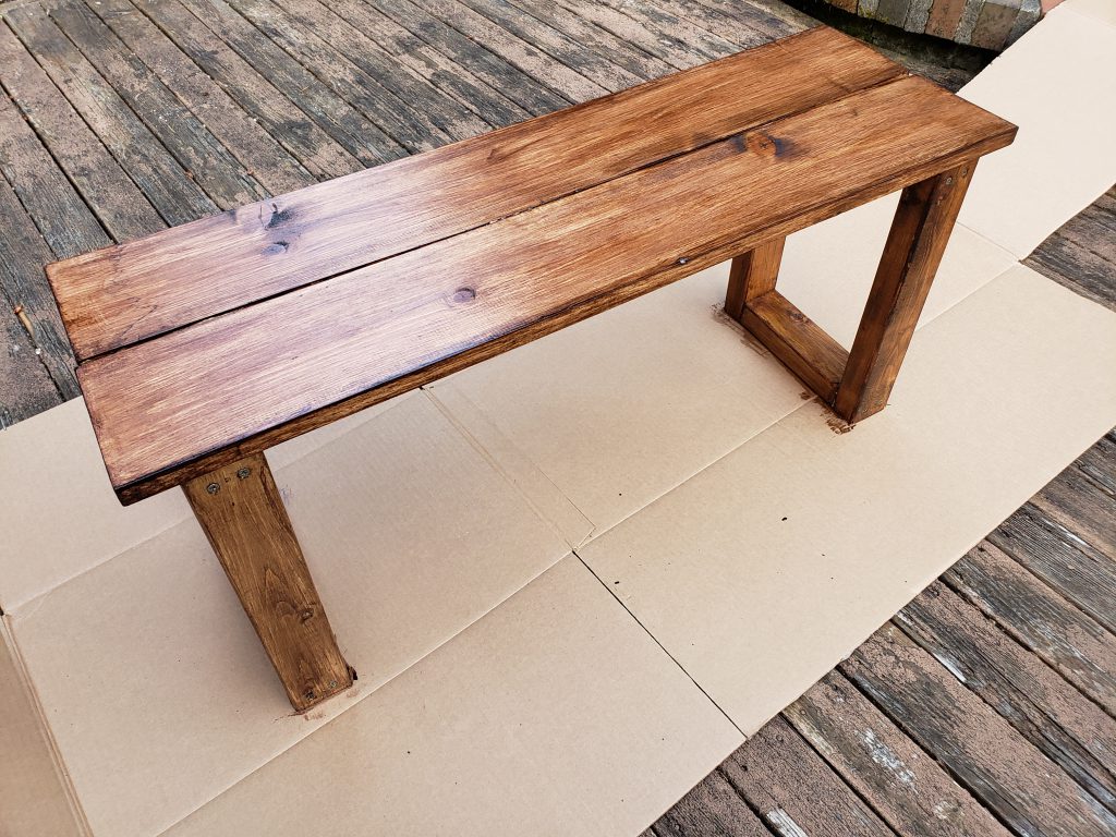 DIY bench in under 1 hour – fun family project – Bogdan Berg